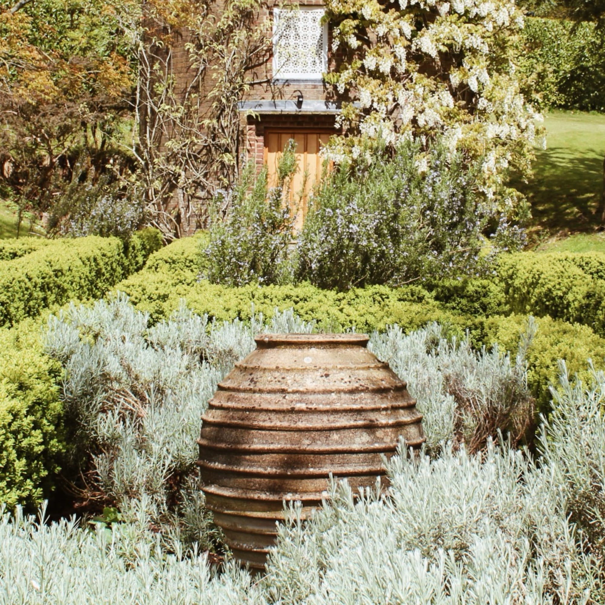 Pots & Pithoi · Earth refined